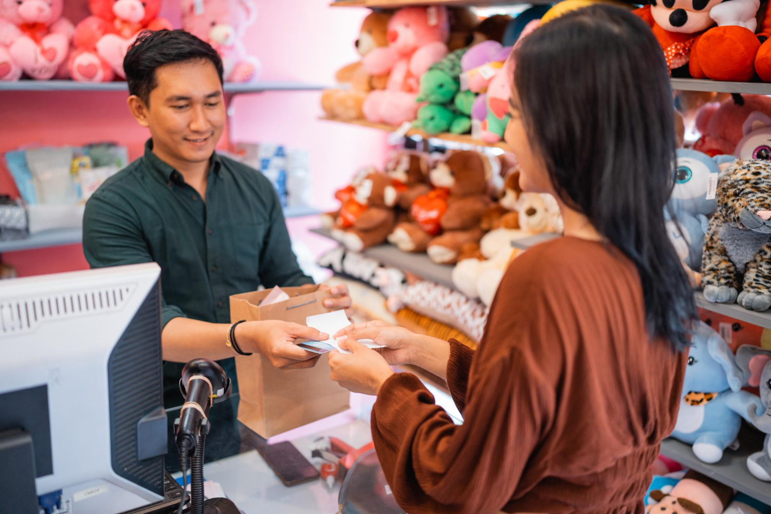 Sales Promotor Adalah: Tanggung Jawab, Skill Wajib, dan Gaji | Distri